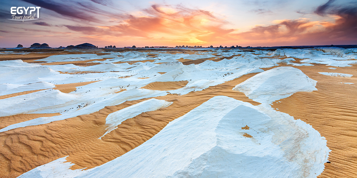 The Ultimate Farafra Oasis Travel Guide - Egypt Oases